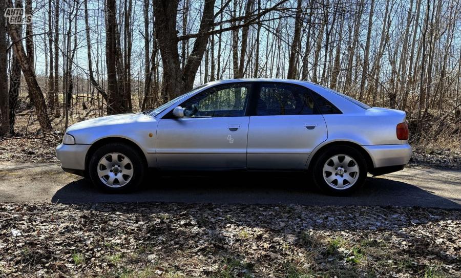 Grey Audi A4 1999 in Vievis, with an engine capacity of 1.90 L and mileage of 460 thousand km for 990 €, photo 13 on AUTOMOTO.COM.LV