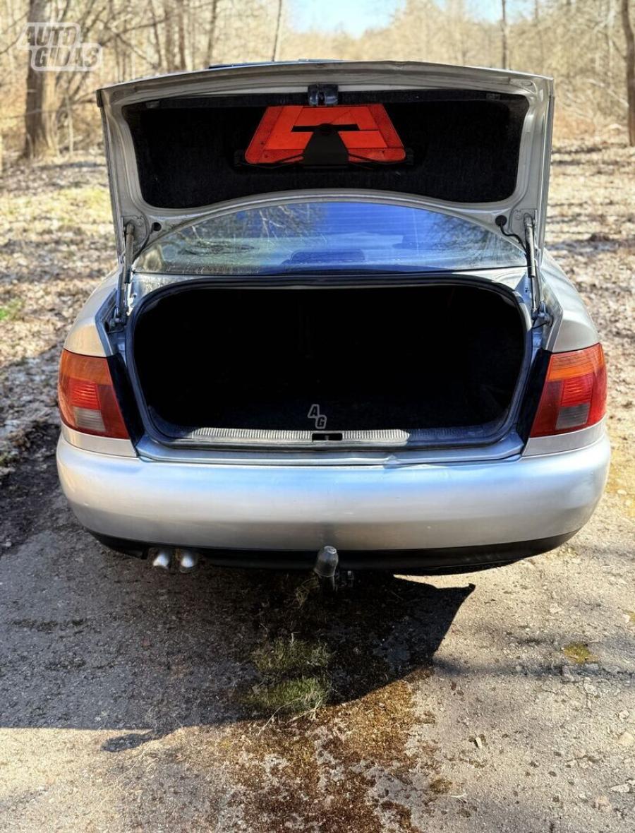 Grey Audi A4 1999 in Vievis, with an engine capacity of 1.90 L and mileage of 460 thousand km for 990 €, photo 20 on AUTOMOTO.COM.LV