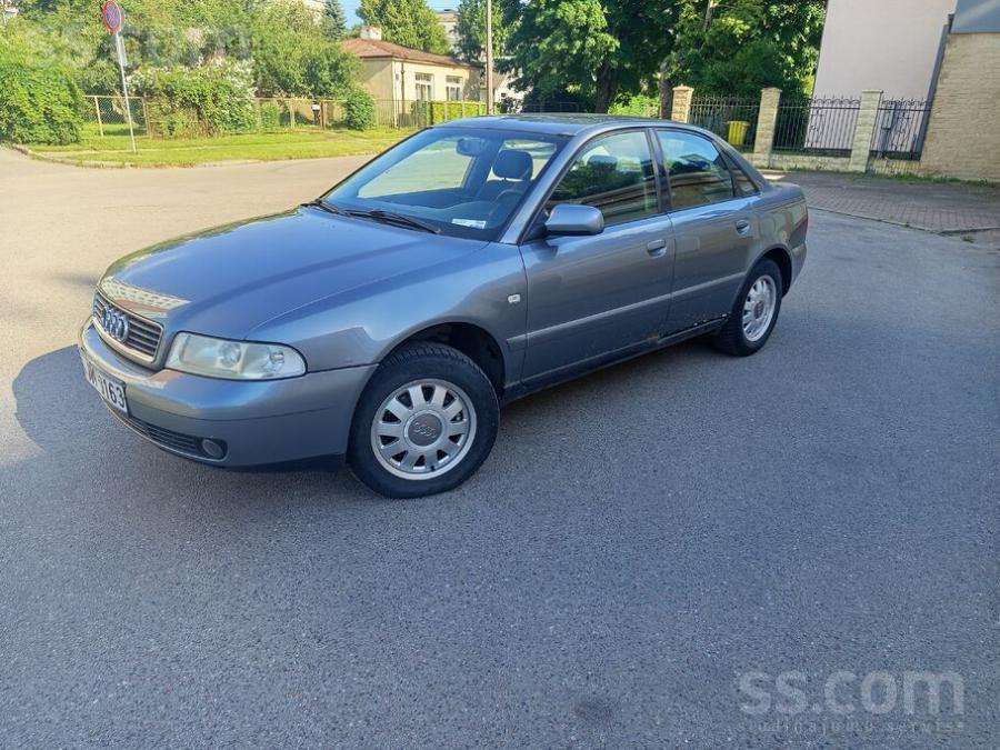 Серый Ауди А4 1999 в Рига, объемом двигателя 1.60 л и пробегом 242 тыс. км за 550 €, фото 1 на AUTOMOTO.COM.LV