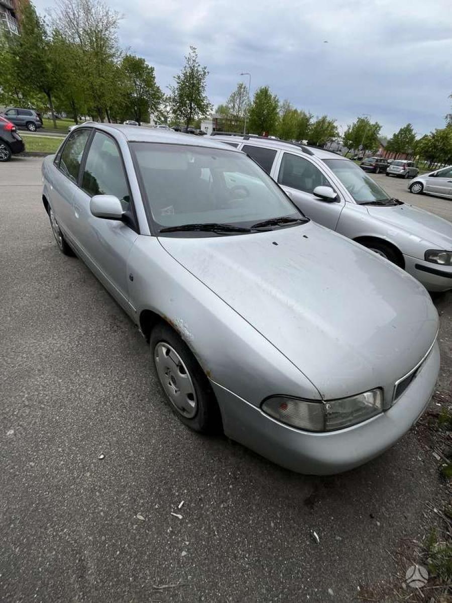 Grey Audi A4 1999 in Panevezys, with an engine capacity of 1.90 L and mileage of 400 thousand km for 400 €, photo 3 on AUTOMOTO.COM.LV
