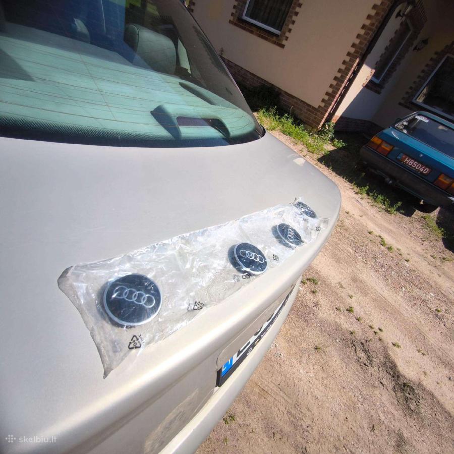 Pelēks Audi A4 1999 Kauņa, ar dzinēja tilpumu 1.90 L un nobraukumu 280 tūkst. km par 500 €, foto 6 vietnē AUTOMOTO.COM.LV