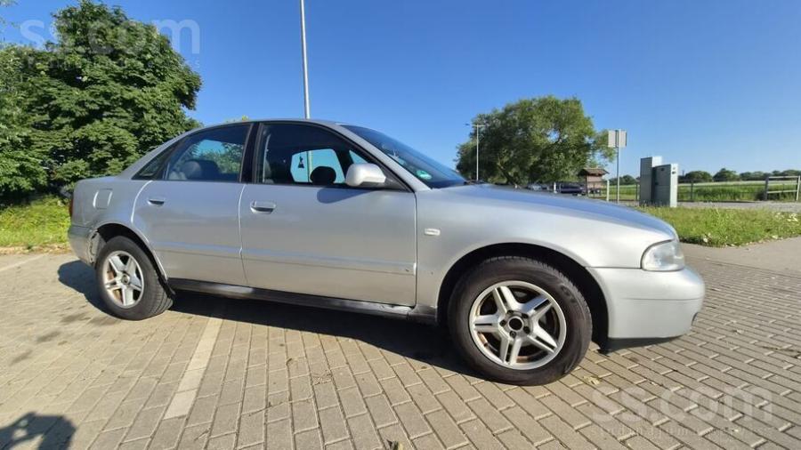 Pelēks Audi A4 1999 Liepāja, ar dzinēja tilpumu 1.80 L un nobraukumu 275 tūkst. km par 1100 €, foto 3 vietnē AUTOMOTO.COM.LV
