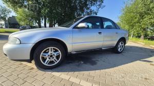 Pelēks Audi A4 1999 Liepāja, ar dzinēja tilpumu 1.80 L un nobraukumu 275 tūkst. km par 1100 €, foto 4 vietnē AUTOMOTO.COM.LV