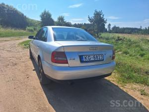 Grey Audi A4 1999 in Riga, with an engine capacity of 1.80 L and mileage of 259 thousand km for 1200 €, photo 5 on AUTOMOTO.COM.LV