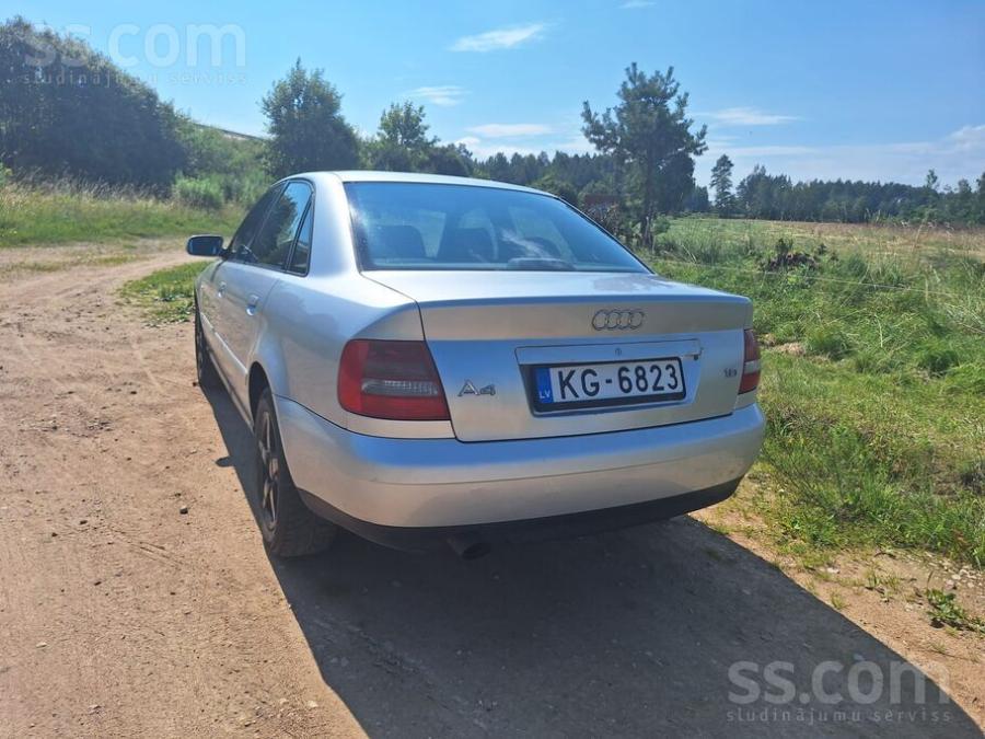 Grey Audi A4 1999 in Riga, with an engine capacity of 1.80 L and mileage of 259 thousand km for 1200 €, photo 5 on AUTOMOTO.COM.LV