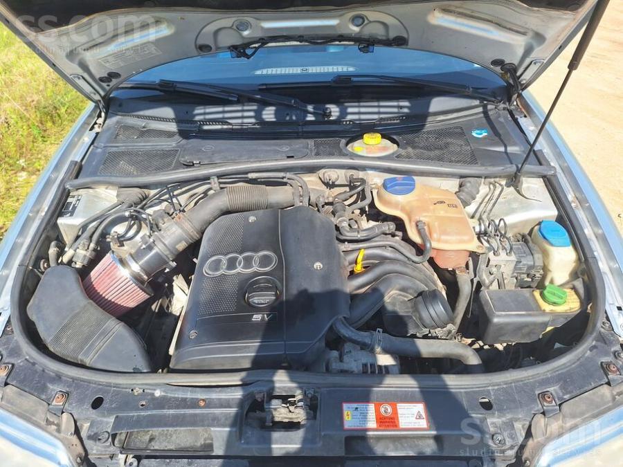 Grey Audi A4 1999 in Riga, with an engine capacity of 1.80 L and mileage of 259 thousand km for 1200 €, photo 6 on AUTOMOTO.COM.LV