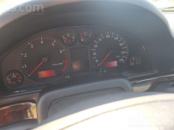 Серый Ауди А4 1999 в Рига, объемом двигателя 1.80 л и пробегом 259 тыс. км за 1200 €, фото 7 на AUTOMOTO.COM.LV
