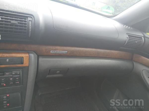 Pelēks Audi A4 1999 Saldus, ar dzinēja tilpumu 2.40 L un nobraukumu 147 tūkst. km par 3500 €, foto 5 vietnē AUTOMOTO.COM.LV