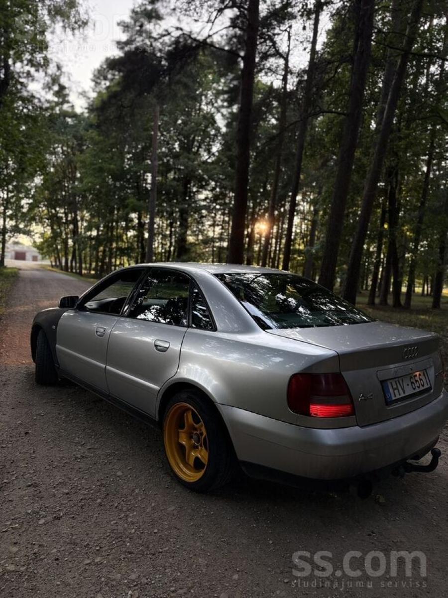 Pelēks Audi A4 1999 Jēkabpils, ar dzinēja tilpumu 1.90 L un nobraukumu 554 tūkst. km par 1800 €, foto 11 vietnē AUTOMOTO.COM.LV