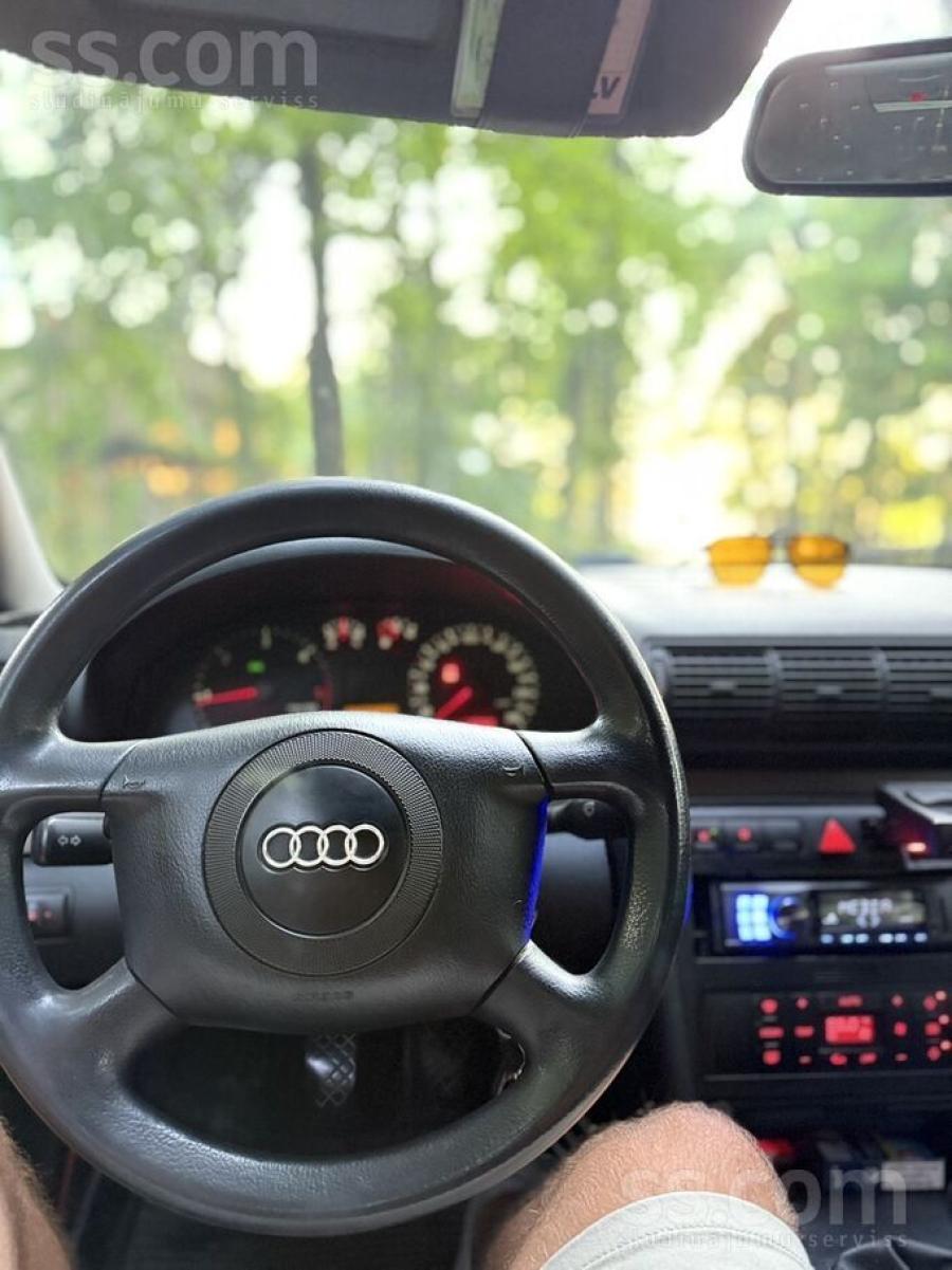 Pelēks Audi A4 1999 Jēkabpils, ar dzinēja tilpumu 1.90 L un nobraukumu 554 tūkst. km par 1800 €, foto 12 vietnē AUTOMOTO.COM.LV