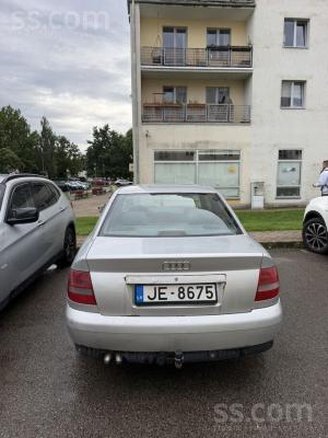 Grey Audi A4 1999 in Riga, with an engine capacity of 1.90 L and mileage of 396 thousand km for 1000 €, photo 5 on AUTOMOTO.COM.LV