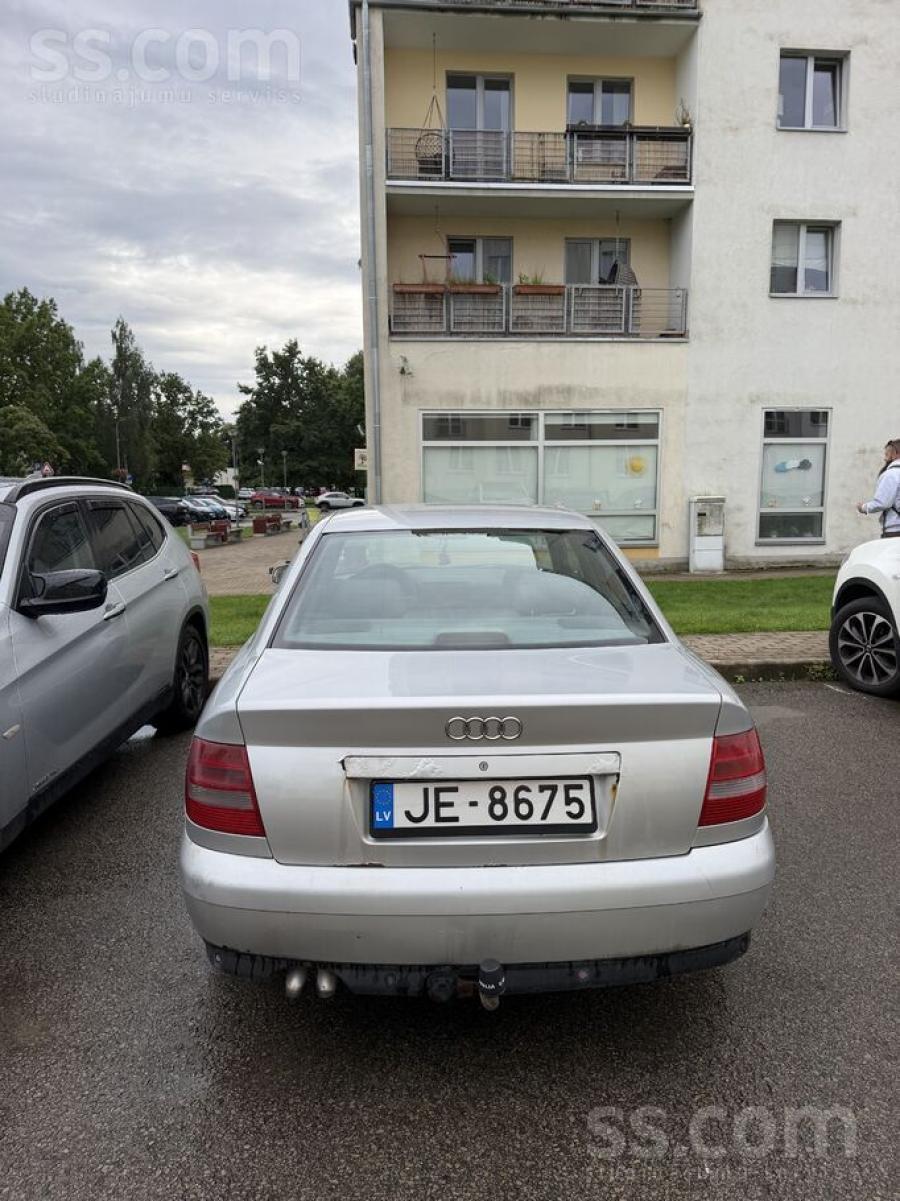 Grey Audi A4 1999 in Riga, with an engine capacity of 1.90 L and mileage of 396 thousand km for 1000 €, photo 5 on AUTOMOTO.COM.LV