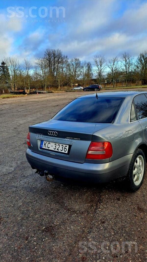 Pelēks Audi A4 2000 Liepāja, ar dzinēja tilpumu 1.90 L un nobraukumu 575 tūkst. km par 1100 €, foto 4 vietnē AUTOMOTO.COM.LV