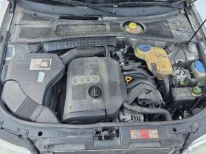 Pelēks Audi A4 2000 Viļņa, ar dzinēja tilpumu 1.78 L un nobraukumu 240 tūkst. km par 1400 €, foto 11 vietnē AUTOMOTO.COM.LV