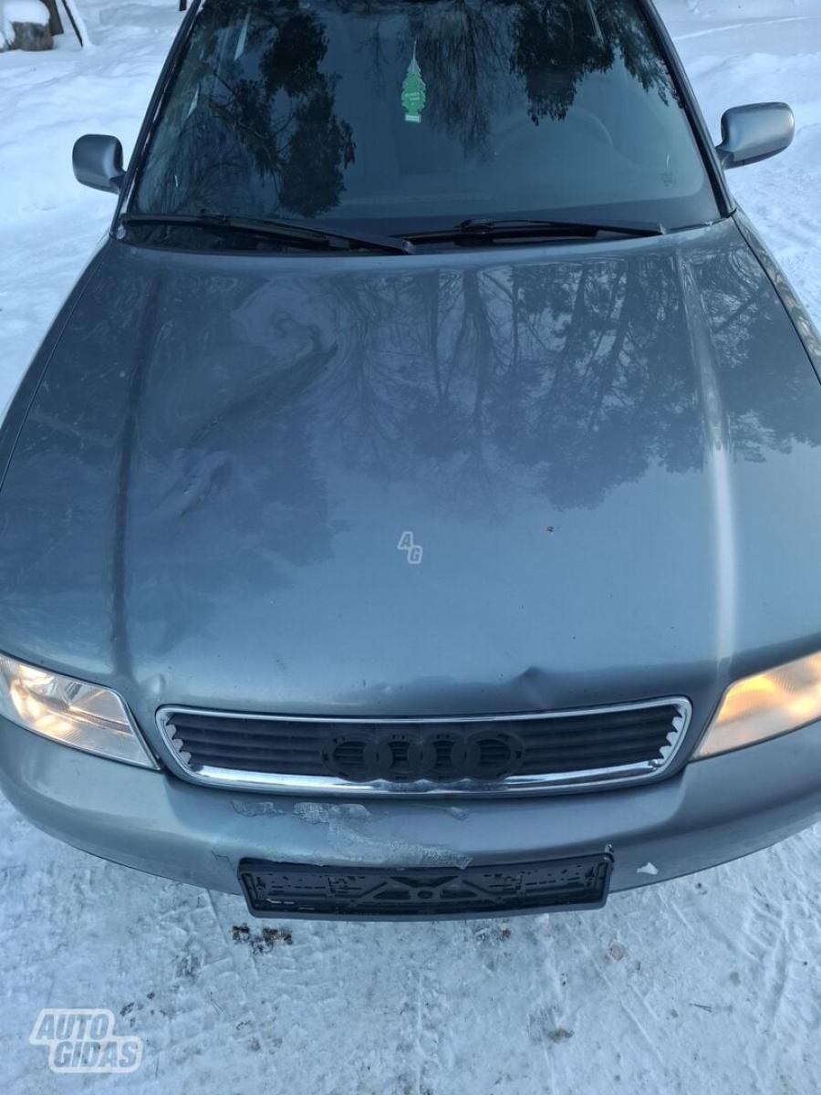 Pelēks Audi A4 2000 Viļņa, ar dzinēja tilpumu 1.90 L un nobraukumu 416 tūkst. km par 650 €, foto 5 vietnē AUTOMOTO.COM.LV