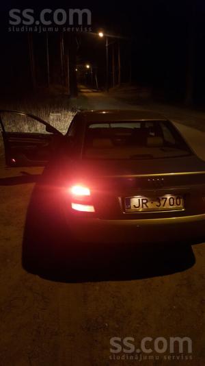 Grey Audi A4 2000 in Riga, with an engine capacity of 1.80 L and mileage of 278 thousand km for 550 €, photo 5 on AUTOMOTO.COM.LV