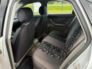 Pelēks Audi A4 2000 Saldus, ar dzinēja tilpumu 2.00 L un nobraukumu 200 tūkst. km par 1600 €, foto 8 vietnē AUTOMOTO.COM.LV