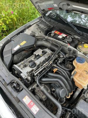 Grey Audi A4 2000 in Cesis, with an engine capacity of 1.80 L and mileage of 324 thousand km for 450 €, photo 6 on AUTOMOTO.COM.LV