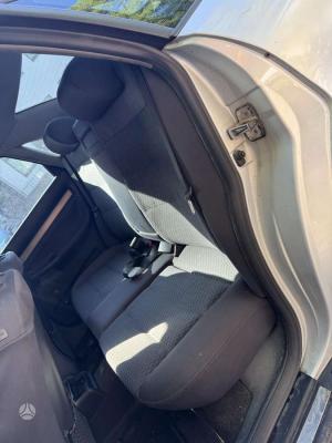 Pelēks Audi A4 2000 Kauņa, ar dzinēja tilpumu 1.90 L un nobraukumu 280 tūkst. km par 1350 €, foto 12 vietnē AUTOMOTO.COM.LV