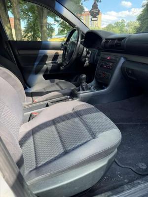 Pelēks Audi A4 2000 Kauņa, ar dzinēja tilpumu 1.90 L un nobraukumu 280 tūkst. km par 1350 €, foto 15 vietnē AUTOMOTO.COM.LV