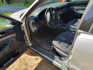 Pelēks Audi A4 2000 Dobele, ar dzinēja tilpumu 1.60 L un nobraukumu 262 tūkst. km par 650 €, foto 3 vietnē AUTOMOTO.COM.LV