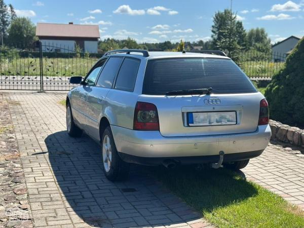 Grey Audi A4 2000 in Druskininkai, with an engine capacity of 1.60 L and mileage of 256 thousand km for 1050 €, photo 4 on AUTOMOTO.COM.LV