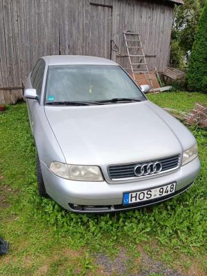Pelēks Audi A4 2000 Marijampole, ar dzinēja tilpumu 1.60 L un nobraukumu 236 tūkst. km par 1100 €, foto  vietnē AUTOMOTO.COM.LV