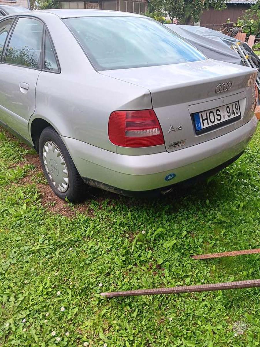 Pelēks Audi A4 2000 Marijampole, ar dzinēja tilpumu 1.60 L un nobraukumu 236 tūkst. km par 1100 €, foto 4 vietnē AUTOMOTO.COM.LV