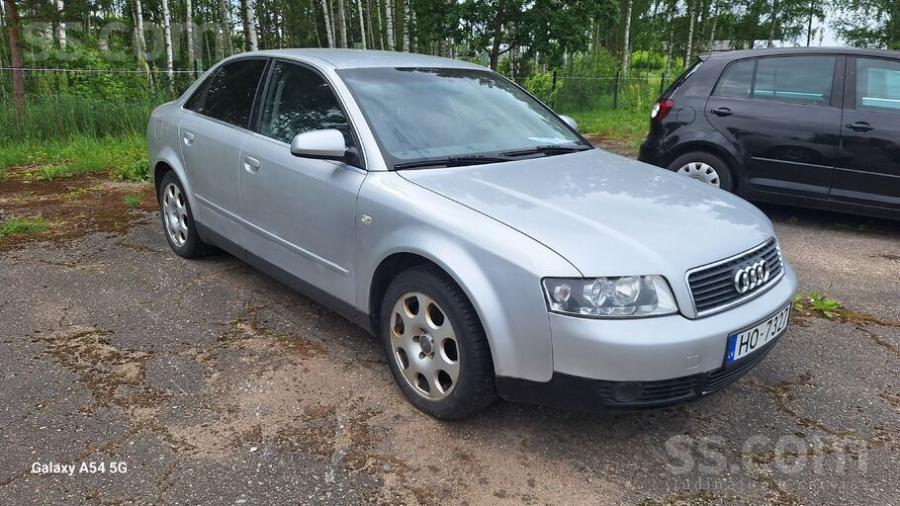 Pelēks Audi A4 2000 Daugavpils, ar dzinēja tilpumu 2.00 L un nobraukumu 234 tūkst. km par 1500 €, foto 3 vietnē AUTOMOTO.COM.LV