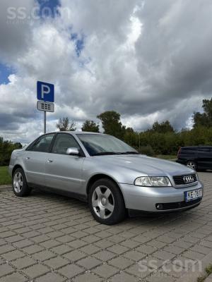 Grey Audi A4 2000 in Daugavpils, with an engine capacity of 1.60 L and mileage of 258 thousand km for 1200 €, photo 3 on AUTOMOTO.COM.LV