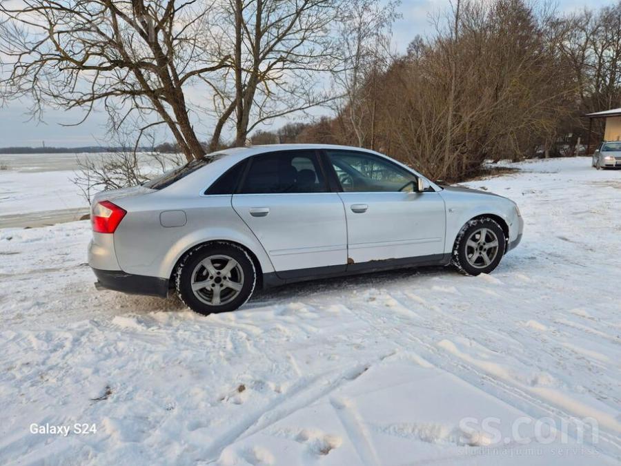 Grey Audi A4 2001 in Ogre, with an engine capacity of 1.80 L and mileage of 395 thousand km for 2160 €, photo 3 on AUTOMOTO.COM.LV