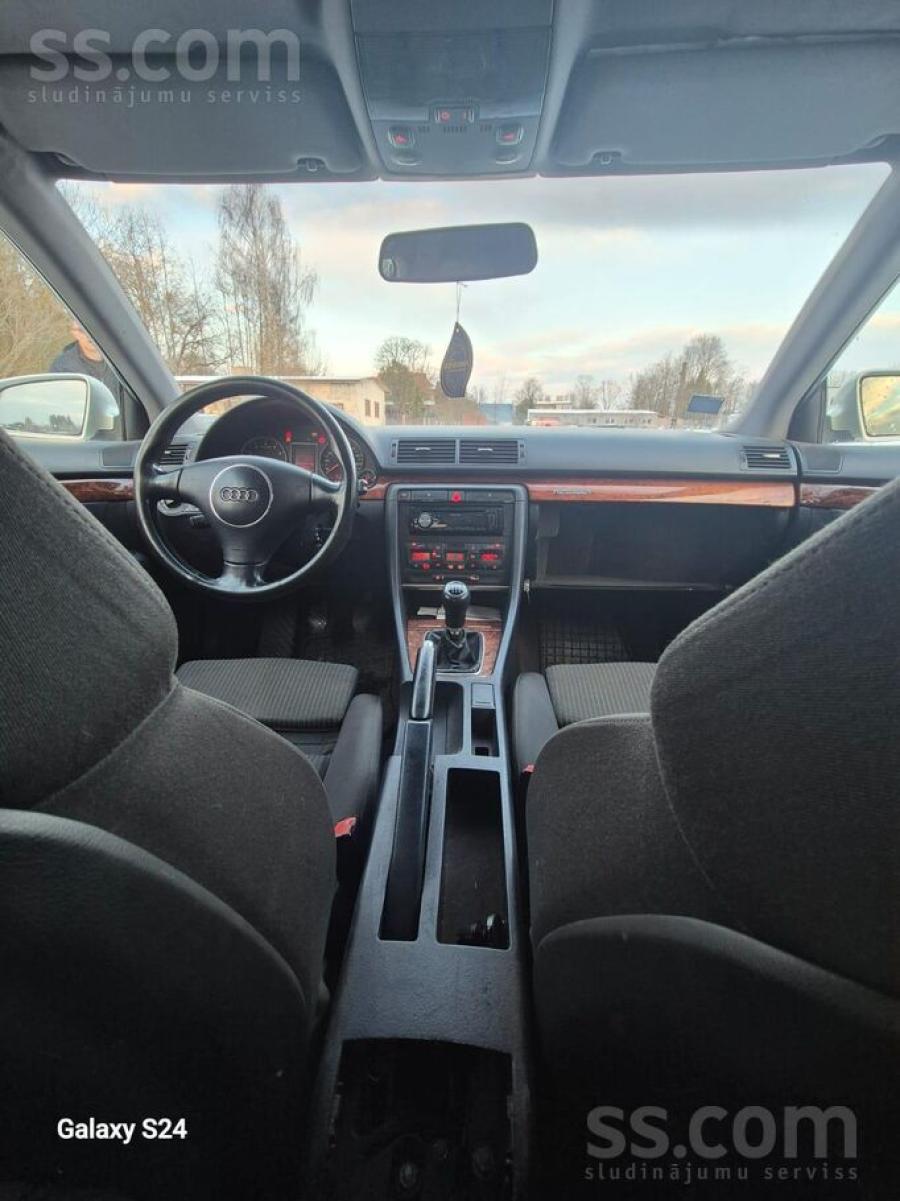 Grey Audi A4 2001 in Ogre, with an engine capacity of 1.80 L and mileage of 395 thousand km for 2160 €, photo 4 on AUTOMOTO.COM.LV