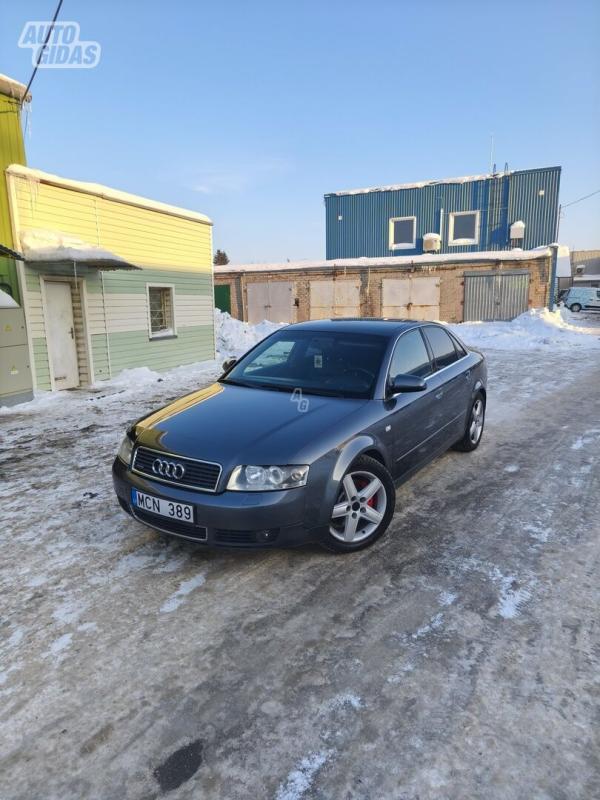 Pelēks Audi A4 2001 Klaipėda, ar dzinēja tilpumu 2.50 L un nobraukumu 307 tūkst. km par 2000 €, foto 2 vietnē AUTOMOTO.COM.LV