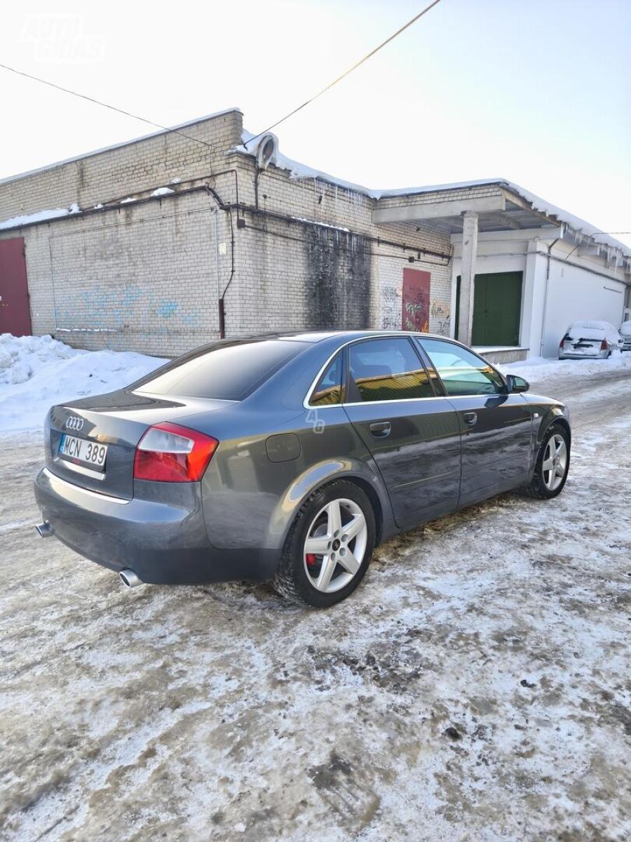 Grey Audi A4 2001 in Klaipeda, with an engine capacity of 2.50 L and mileage of 307 thousand km for 2000 €, photo 7 on AUTOMOTO.COM.LV