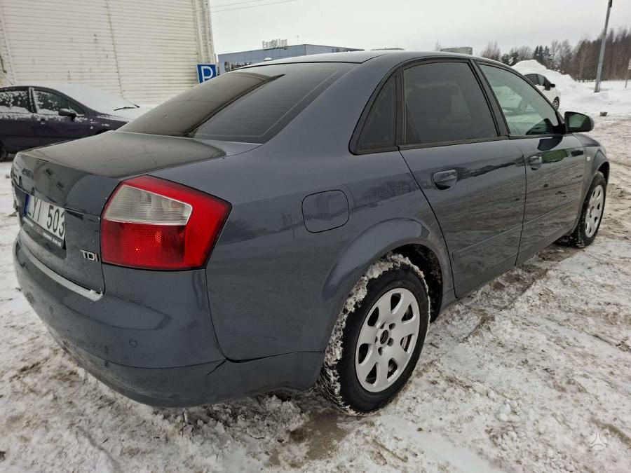 Grey Audi A4 2001 in Plunge, with an engine capacity of 1.90 L and mileage of 342 thousand km for 1250 €, photo 13 on AUTOMOTO.COM.LV