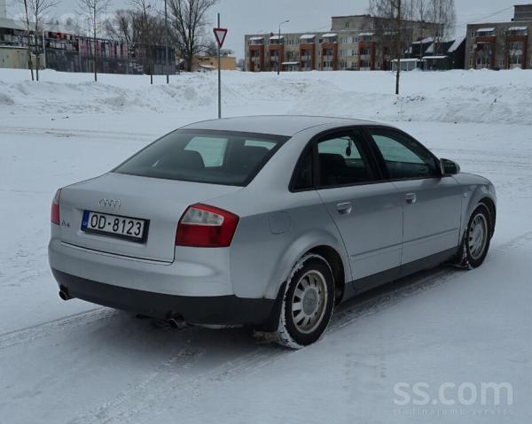 Grey Audi A4 2001 in Jekabpils, with an engine capacity of 1.80 L and mileage of 231 thousand km for 1300 €, photo 7 on AUTOMOTO.COM.LV