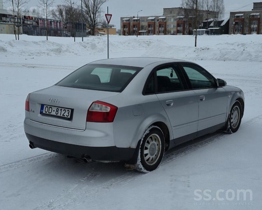Grey Audi A4 2001 in Jekabpils, with an engine capacity of 1.80 L and mileage of 231 thousand km for 1300 €, photo 7 on AUTOMOTO.COM.LV