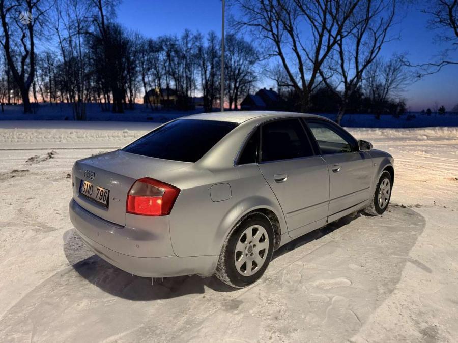 Grey Audi A4 2001 in Siauliai, with an engine capacity of 1.90 L and mileage of 327 thousand km for 1550 €, photo 5 on AUTOMOTO.COM.LV