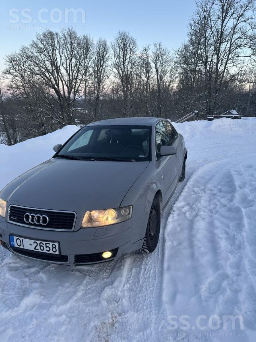 Pelēks Audi A4 2001 Madona, ar dzinēja tilpumu 2.50 L un nobraukumu 351 tūkst. km par 1500 €, foto 1 vietnē AUTOMOTO.COM.LV