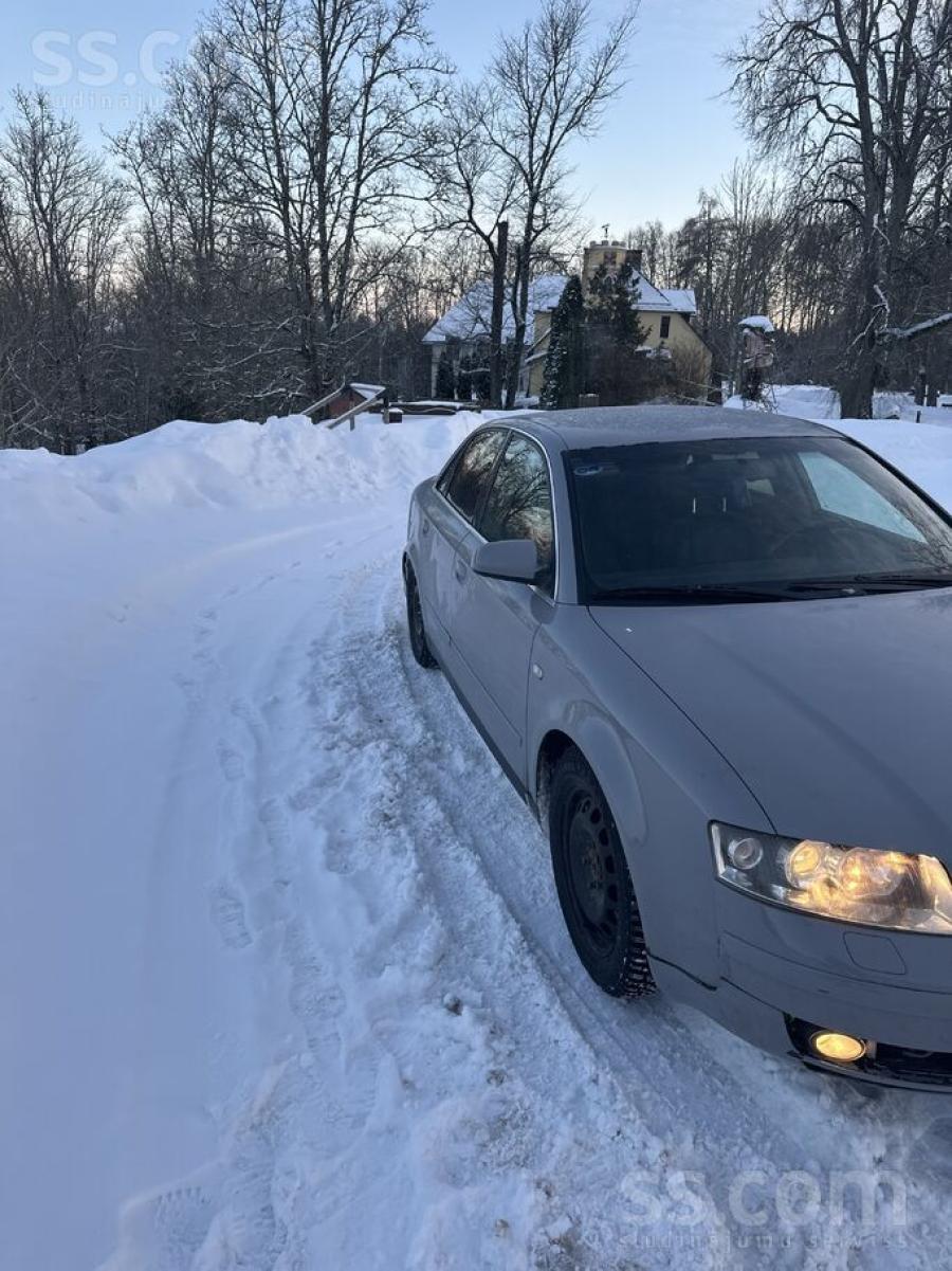 Pelēks Audi A4 2001 Madona, ar dzinēja tilpumu 2.50 L un nobraukumu 351 tūkst. km par 1500 €, foto 2 vietnē AUTOMOTO.COM.LV