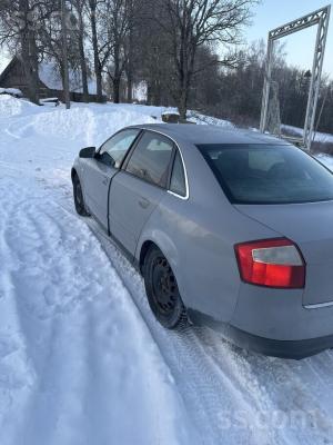 Pelēks Audi A4 2001 Madona, ar dzinēja tilpumu 2.50 L un nobraukumu 351 tūkst. km par 1500 €, foto 6 vietnē AUTOMOTO.COM.LV