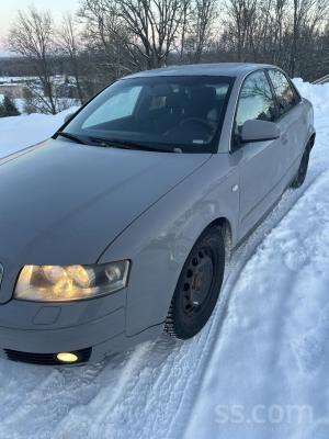Pelēks Audi A4 2001 Madona, ar dzinēja tilpumu 2.50 L un nobraukumu 351 tūkst. km par 1500 €, foto 8 vietnē AUTOMOTO.COM.LV