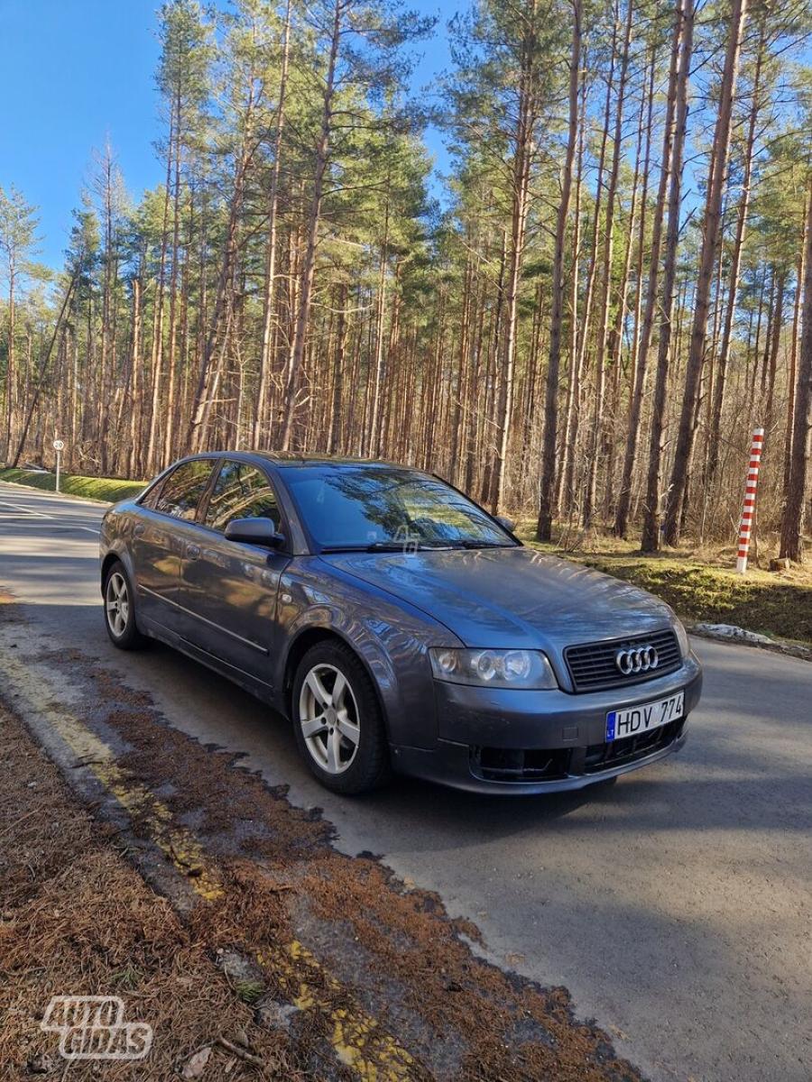 Pelēks Audi A4 2001 Klaipėda, ar dzinēja tilpumu 1.80 L un nobraukumu 370 tūkst. km par 2000 €, foto 1 vietnē AUTOMOTO.COM.LV