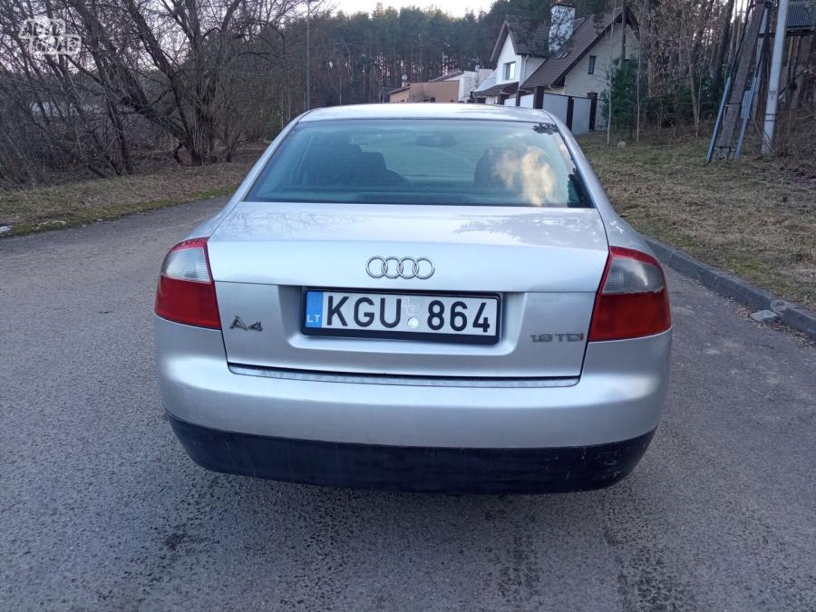 Grey Audi A4 2001 in Vilnius, with an engine capacity of 1.90 L and mileage of 300 thousand km for 1290 €, photo 7 on AUTOMOTO.COM.LV
