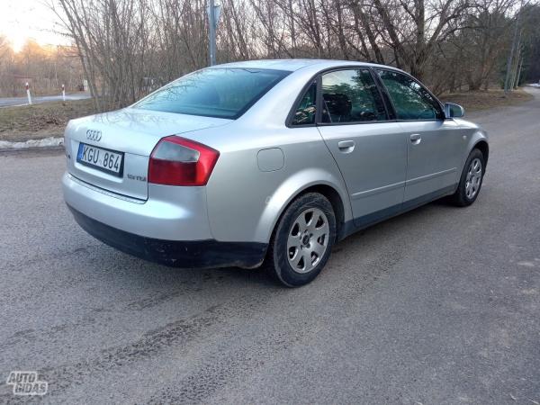 Pelēks Audi A4 2001 Viļņa, ar dzinēja tilpumu 1.90 L un nobraukumu 300 tūkst. km par 1290 €, foto 8 vietnē AUTOMOTO.COM.LV