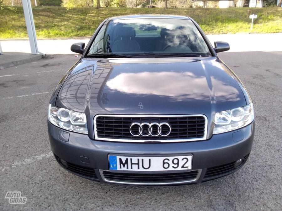 Grey Audi A4 2001 in Jonava, with an engine capacity of 2.00 L and mileage of 136 thousand km for 1700 €, photo 3 on AUTOMOTO.COM.LV