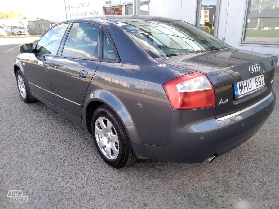 Grey Audi A4 2001 in Jonava, with an engine capacity of 2.00 L and mileage of 136 thousand km for 1700 €, photo 6 on AUTOMOTO.COM.LV