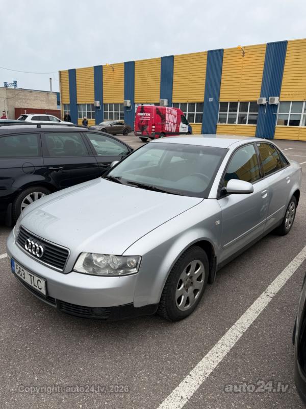 Pelēks Audi A4 2001 Tallina, ar dzinēja tilpumu 2.00 L un nobraukumu 344 tūkst. km par 550 €, foto 1 vietnē AUTOMOTO.COM.LV