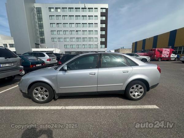 Pelēks Audi A4 2001 Tallina, ar dzinēja tilpumu 2.00 L un nobraukumu 344 tūkst. km par 550 €, foto 2 vietnē AUTOMOTO.COM.LV