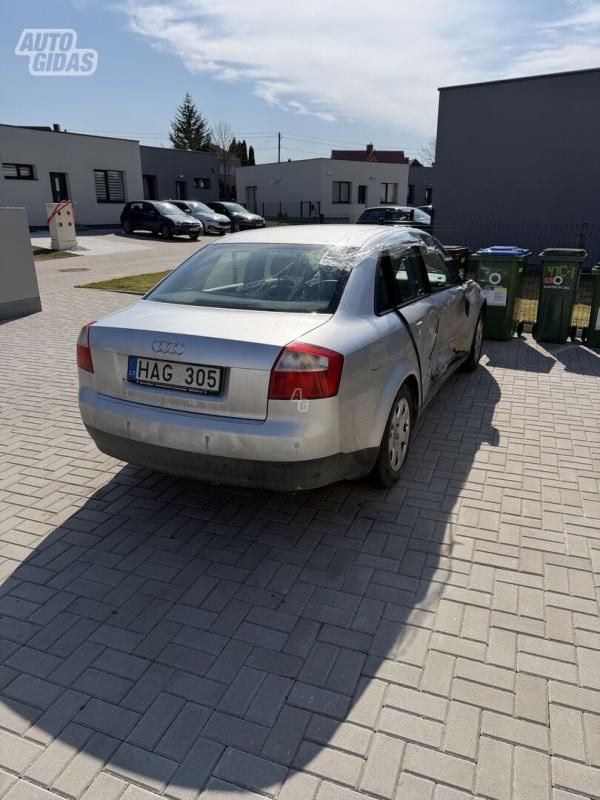 Серый Ауди А4 2001 в Каунас, объемом двигателя 1.90 л и пробегом 400 тыс. км за 600 €, фото 2 на AUTOMOTO.COM.LV